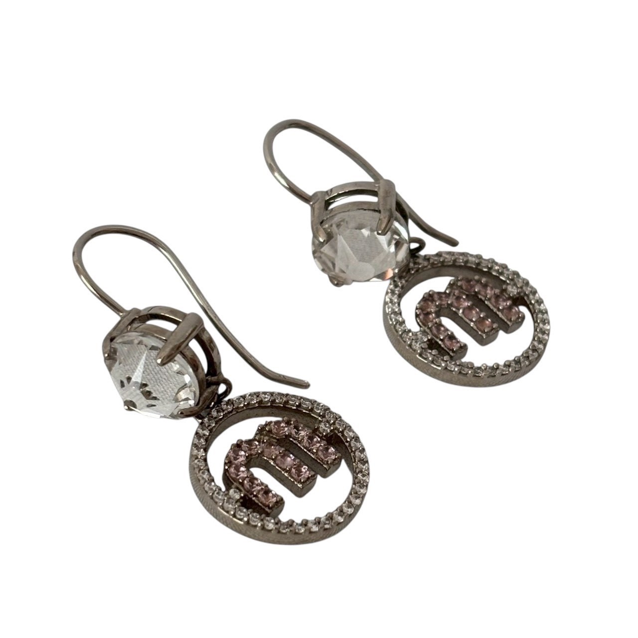 【美品】miumiu ミュウミュウ ピアス アクセサリー 小物 スイングピアス クリスタル ラインストーン メタル シルバー ピンク ハイブランド ジュエリー ■商品情報■ ●メーカー　miumiu ミュウミュウ ●形状　　スイングピアス ...