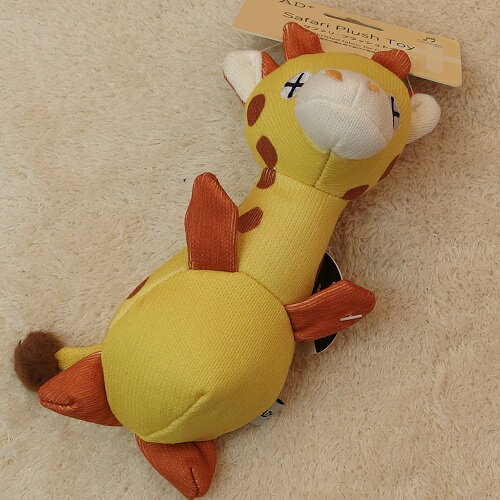 ×の目と厚めの生地で大人気のアニマルプラッシュトイにカラフルなサファリシリーズが登場！ キューキュー鳴るスクィーカー入りで噛んだり咥えたり振り回したり遊び方いろいろ♪ ●サイズ：W8.5×D8.5×H18.5cm ●材質：ポリエステル ●原...