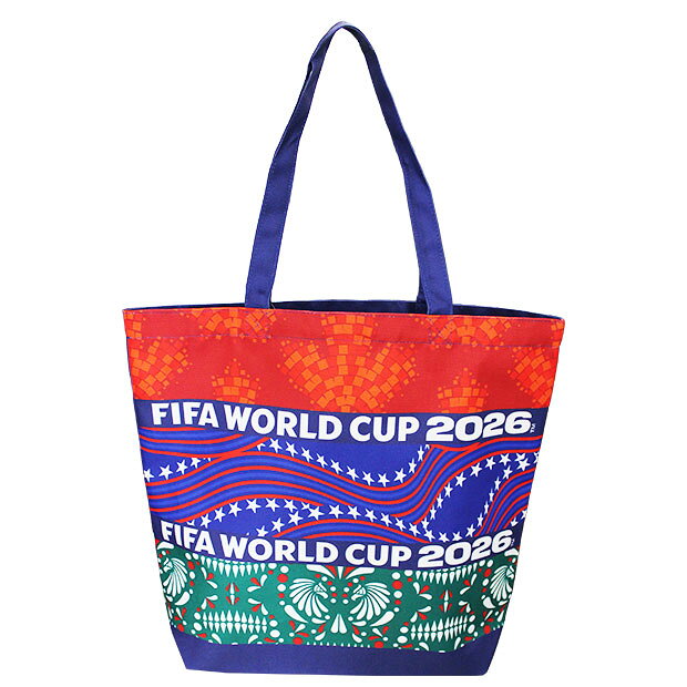商品詳細サッカー日本代表、トートバッグ。 定番のサポーターズアイテム。大会オフィシャルロゴデザインのFIFA×JFAコラボアイテム。 サイズ：F(フリー) モデル：2026年春夏