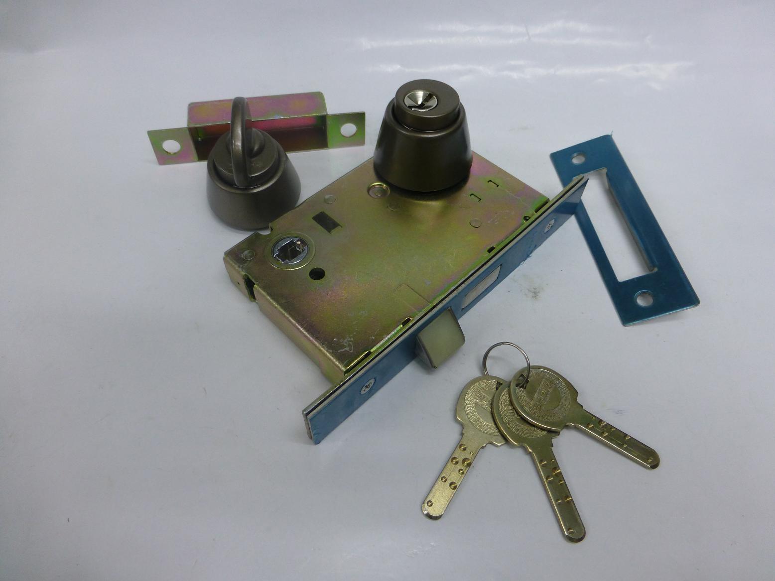 レバーハンドルは別売りです。B/S64mm扉厚40mmブラスミラーUL47-12　パークホームズシリーズ　