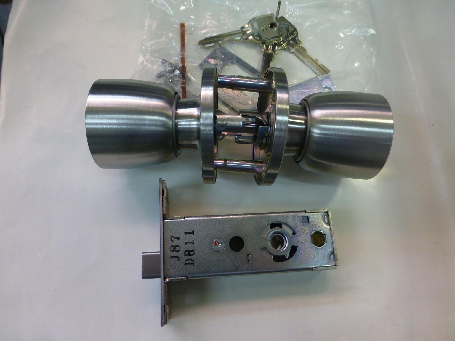 バックセット64mm　ドア厚36mm