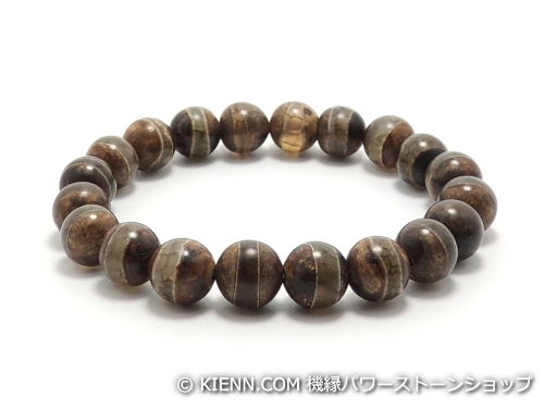 お会計後、通常2営業日以内にネコポス(ポスト投函サービス)で発送、1〜2日程度でのお届けとなります。【パワーストーン仕様】チベット天珠(一線) AAAA 8mm【組み合わせ効果のバランス】金運：100%【チベット天珠】効果願い事：金運、石言...