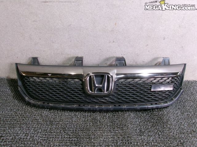 状態詳細 エンブレムは外れてありません。 割れ、欠けは無さそうです。 商品は中古品の為、キズ、除去しきれていない汚れ、相応の使用感などあります。 個人的な主観となりますので、必ず画像にてご判断をお願いします。 状態につきましては見落とし、記...