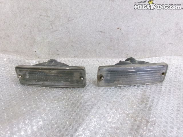 状態詳細 レンズ面にクスミやワレがありますが、黄ばみは無さそうです。（6枚目左上画像参照） レンズ内に汚れがあります。 ビスを止めるクリップが固着しており残っています。（5枚目画像参照） 本体にへこみがあります。（6枚目右下画像参照） ソケ...