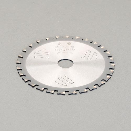 【仕様】●直径…135mm●刃厚…1.4mm●穴径…20mm●山数…30●最大回転数…3,600rpm●切断適合材…アングル鋼、電線管、ガス管、ライニング管、ハンガーレール管、鉄筋、チャンネル鋼、丸棒●材質…基板：SK5（鋼）チップ：鉄工用...