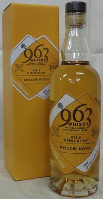 バランスのとれた軽快でメロウな味わいのブレンテッドウィスキー。バーボン樽原酒を中心に赤ワイン樽などの原酒をブレンドすることで味わいに広がりを持たせています。キーモルトの個性を引き出し温かみのある酸味と軽やかなボディが特徴です。