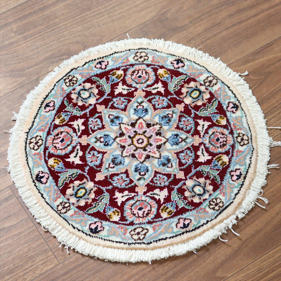 タグ：#近いサイズのキリム&nbsp;&nbsp;#同じエリアのラグ商品詳細商品番号hal3019サイズ直径約36cm（フリンジを含まない）産　地ナイン織られた年代新しい絨毯素　材ウール(一部シルク）×コットン / 手織りコンディションサイ...