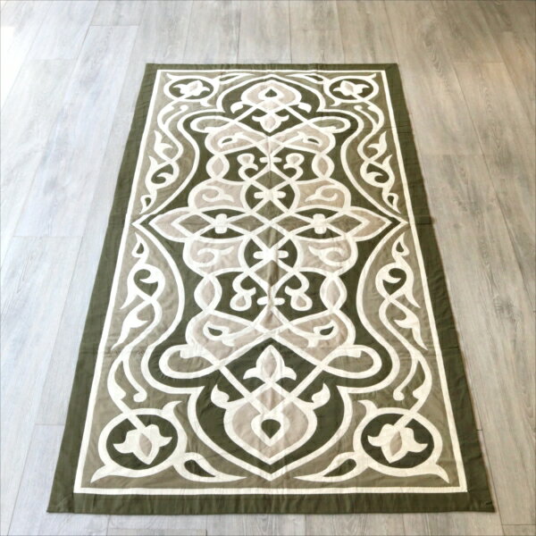 商品詳細商品番号ep173サイズ縦173x横85cm産　地エジプト年代2008年の買い付け素　材コットン100％コンディション備　考丁寧に手作りされた、同じものは2つとない一点ものの商品です。※実店舗でも販売しているため、タイミングにより商...