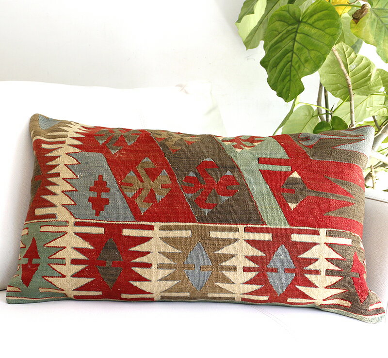 カテゴリ一覧新着Kilim Pillows産地・エリア別人気NO.1！　40cm　キリムクッション 特別価格＆送料無料　中綿つき2枚セット45cmキリムクッション50cm＆60cmキリムクッション横長キリムクッションカバーシンプル＆モダンな...