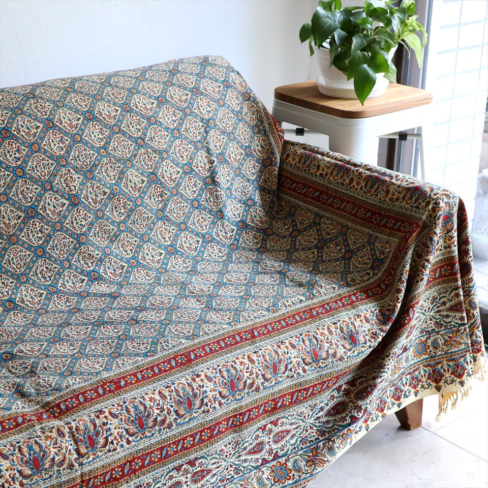 大きめのソファやダブルベッドにぴったり280cmマルチカバーソファやシングルベッドにかけるなら240cmマルチカバーテーブルクロスやカーテンとして200cmマルチカバー使い勝手のよいサイズ150cmマルチカバーテーブルや収納の目隠しなどに円...