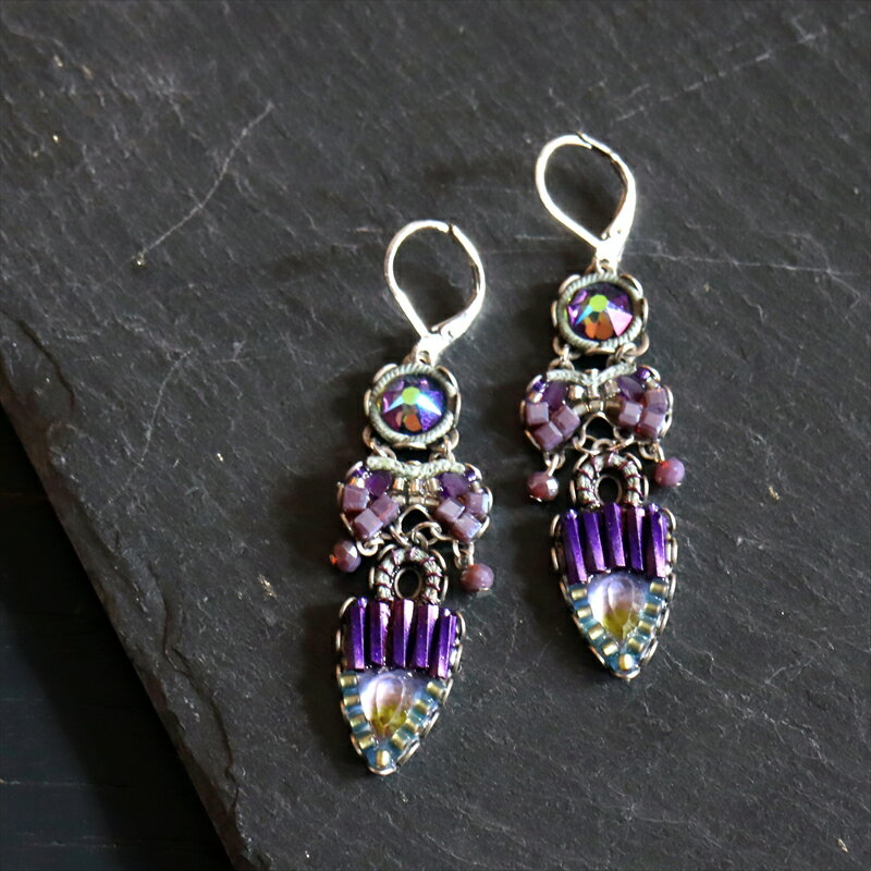 ⇒アヤラバータグ：#City Sparkleアヤラバー Ayala Bar ピアスCity Sparkle クラシックコレクション品　番ay04-c1929hサイズ6(4.5)cm材　質ガラスビーズ、真鍮、リボンコード制　作イスラエルクール...