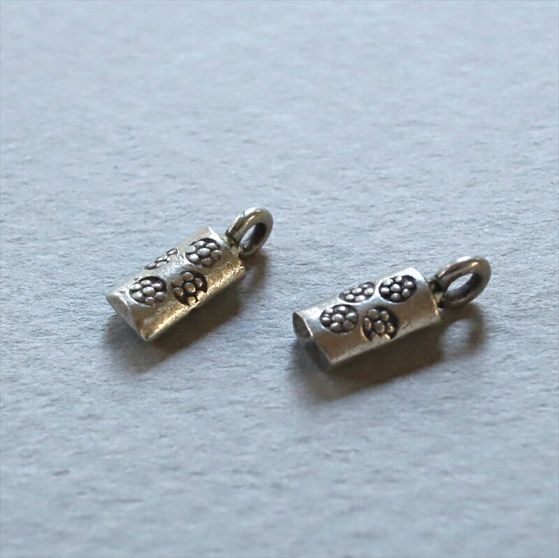 ローマンガラス風ビーズ目玉のお守りナザルボンジュウミルフィオリ・ベネチアンペンダントナザルボンジュウ・ペンダントヘッドインドのガラスビーズアフリカ・トレードビーズアンティーク・オールドビーズ天然石ビーズトルキスタン・シルバータイ　カレン・シ...