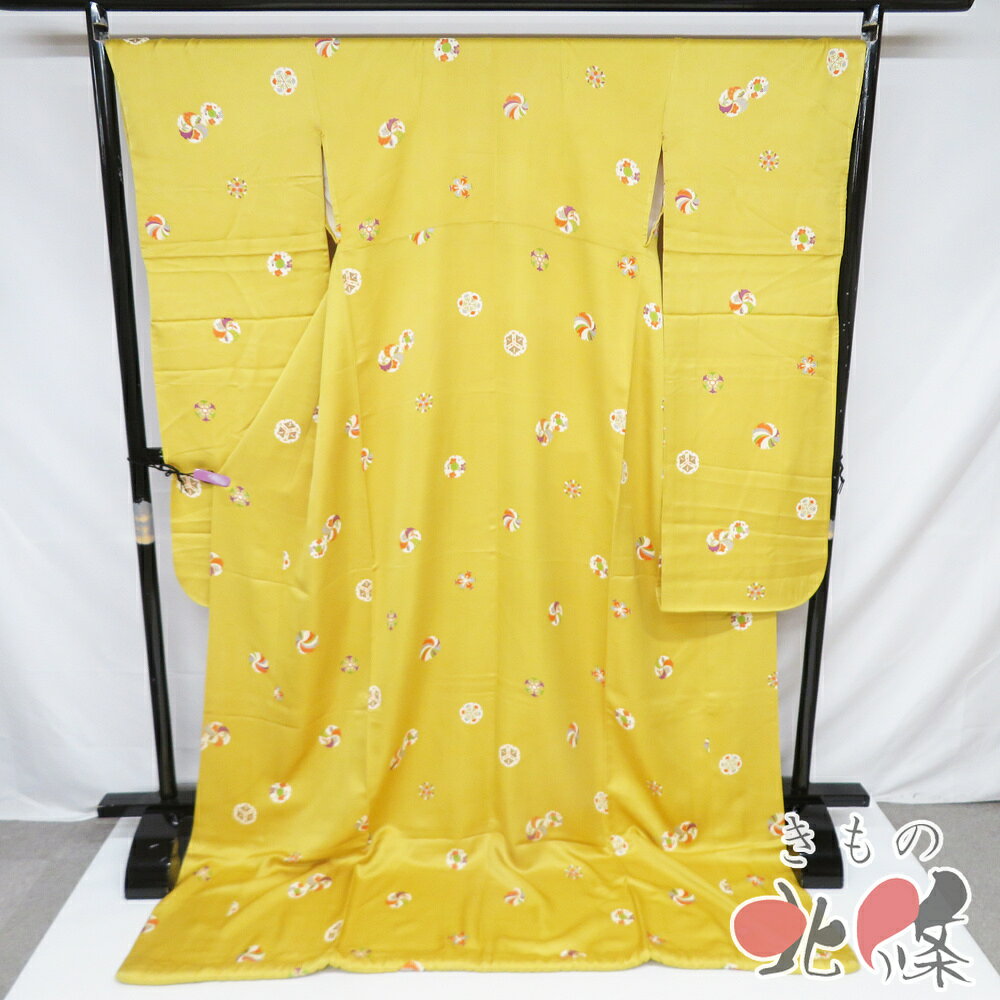 丈204cm 裄68.5cm 袖丈109.5cm 前幅24.5cm 後幅30.5cm ※身丈は肩から測っております。 単位：cm 素材 正絹 商品ランク C（使用感が少しあったり、ほとんどわからない程度のシミ汚れはあるが、中古品としては状態...