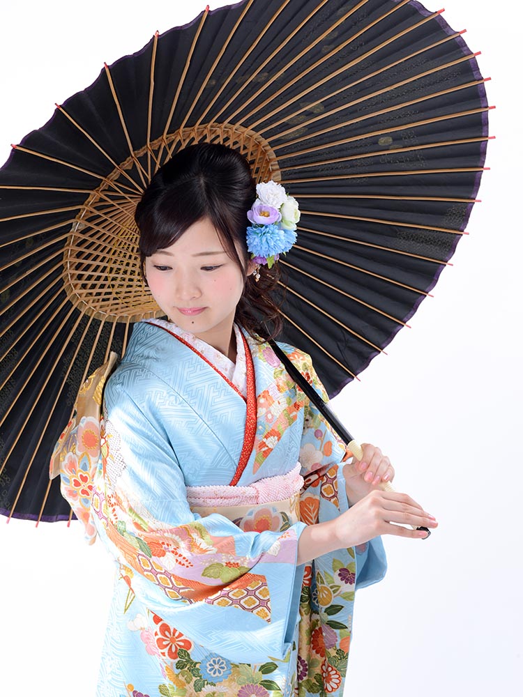 ☆お申し込み方法 「買い物かごに入れる」ボタンをクリックして、 備考欄に、ご使用月日、お支払方法、サイズ等をご記入下さい。 ★振袖レンタルのセット内容振袖着用に必要なものは全て揃っています。 ホワイトショール希望の方は、備考欄にお書きくださ...