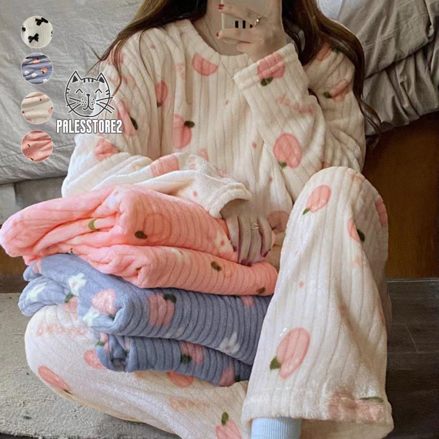 トップス素材：ポリエステルボトムス素材：ポリエステルカラー：アイボリー＊ピーチ/ピンク＊ピーチ/ブルー*ピーチ/ホワイト*リボンサイズ：ワンサイズトップス：着丈約64cm 肩幅:約51cm 袖丈:約52cm ゆき:約77.5cm 身幅:約5...