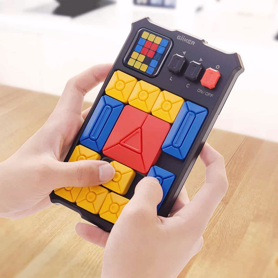 スーパースライドはインタラクティブなポータブルスライドパズルゲームです。LEDスクリーンの表示通りにブロックを配置し、ビッグスクエアブロックをディテクションゾーンにスライドするとゴールします。 500以上のレベルアップゲームが内蔵されていて...