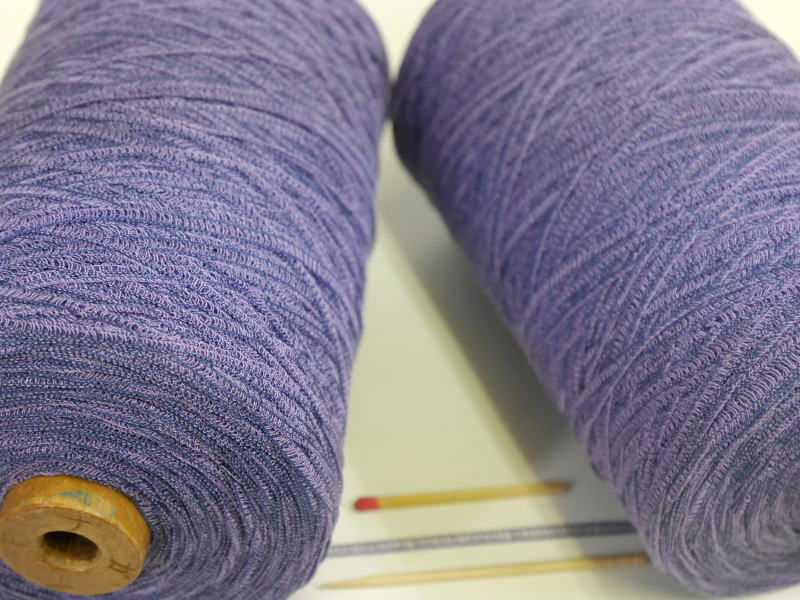 さらっとした爽やかな手触りがとても気持ちの良いシルクテープです。 ハシゴテープという名の通りハシゴのような形状をしたテープで、レース状の透け感のある糸です。 近年の夏はとても暑く日差しも強いので、肌の露出をなるべく控えたいところ。 こういっ...