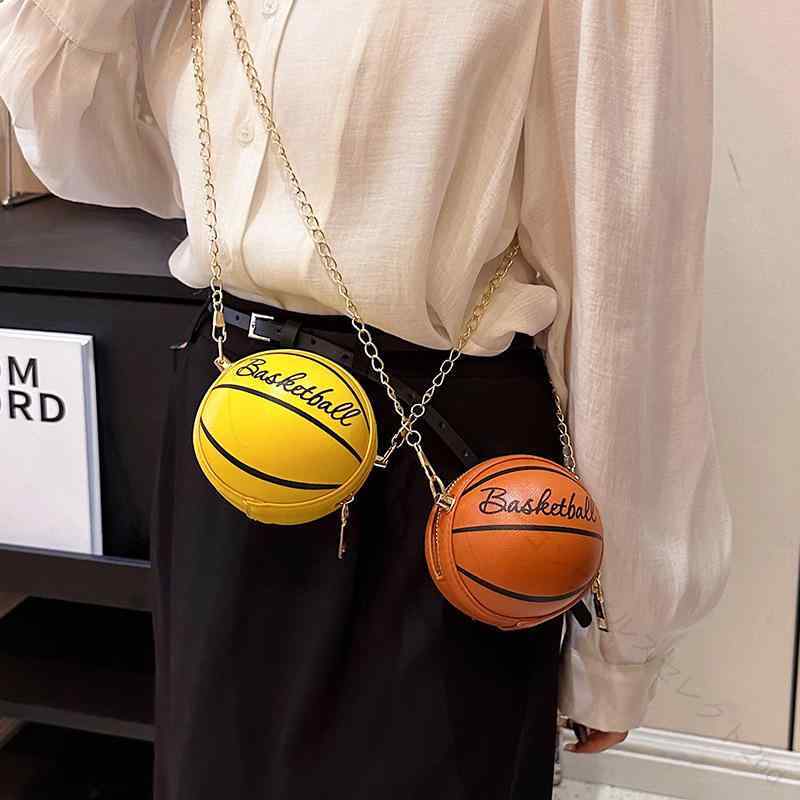 .レディース ショルダーバッグ ミニバッグ バスケットボール型 の 個性的 な チェーン バッグ です。インスタ映え する トレンド 感 と 大人可愛い カジュアル な 雰囲気 で、リップケース コインケース キーケース ミニポーチ など ...