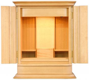 自然な木目は無垢の桐材からでる表情です。調湿効果に優れ反りにも強いのが特徴です。 【サイズ】高:48-5×幅:40.5×奥行:31.5cm 　　　　（上段から天井）高:23.5cm 　　　　（梱包時総重量）8kg 【カラー】ライト色 【材　...