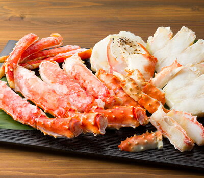 極太タラバガニ足を食べやすく、殻半分を手作業でカットしてあります。 タラバガニは美味しいけど食べるまでが面倒くさくて・・・と言うお客様におすすめの一品です。自然解凍でそのままお召し上りいただけます。原材料たらばがに（ロシアまたはアラスカ産）...