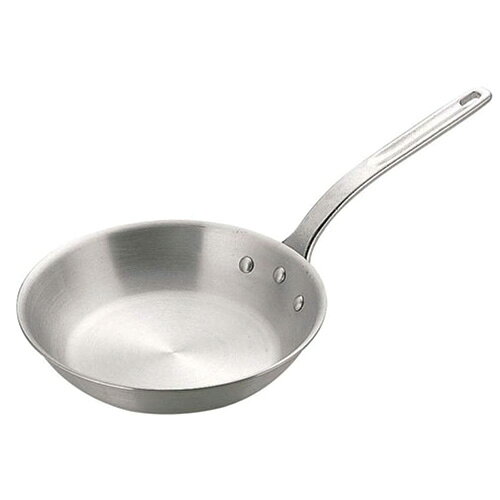 【仕様】サイズ表示（内径）：24cm外径×深さ：260mm×54mm質量：0.91kg底径：155mm鋳造製フライパンは、鋳造された状態から自然硬化する過程で独特な結晶組織を形成。熱をたっぷり蓄え全面を均一に加熱し、加熱ムラのない｢特厚底｣...