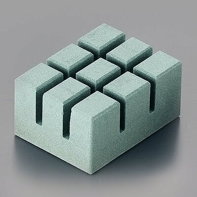 【仕様】 幅×奥行×高さ：102×78×52mm 質量：0.6kg