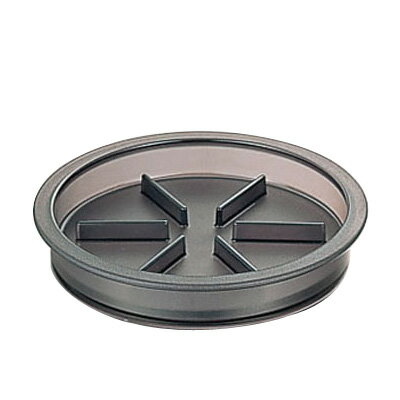 【仕様】 色：ブラック 直径×高さ：160×25mm 内径：139mm 質量：0.12kg ●ポリカーボネイト製 ●ピッチャー等の受皿として御使用できます。