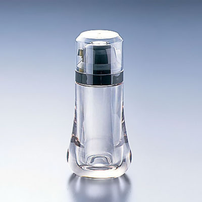 【仕様】 カラー：グレー 直径×高さ：54×118mm 容量：45c.c. 材質:本体・キャップ/AS樹脂 注ぎ口/18-8ステンレス ●傾けるだけでぽたぽたと一滴ずつ注げる醤油さしです。 (一滴約0.07g) ●少量ずつ注ぐことで、塩分の...