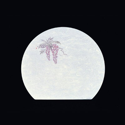 【仕様】 メーカー品番：WH-10 縦×横：370×320mm 絵柄の位置：左上 尺3半月まっと 遠赤抗菌和紙(食品雲流) 遊膳 遠赤抗菌和紙 尺3半月まっと(100枚入) ●尺3半月盆に適用できます。 ●無蛍光雲流遠赤抗菌和紙を使用してお...