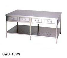 　新品・送料無料！ 調理台・スノコ板付(両面式・前後面アール)　BWD-189W 製品仕様一覧表 ■型式 BWD-189W ■材質 SUS430 ■外寸 W1800×D900×H800(mm) 厨房商品全て承ります。 お気軽にお問い合わせく...