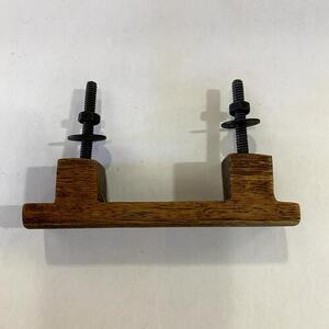 商品情報サイズ幅100mm×奥行き×70mm×高さ20mmビス間：65mm材質木・アイアンその他在庫数の更新は随時行っておりますが、お買い上げ頂いた商品が品切れになってしまう事もございます。その場合、お客様にご連絡を致しますが、万が一入荷予...