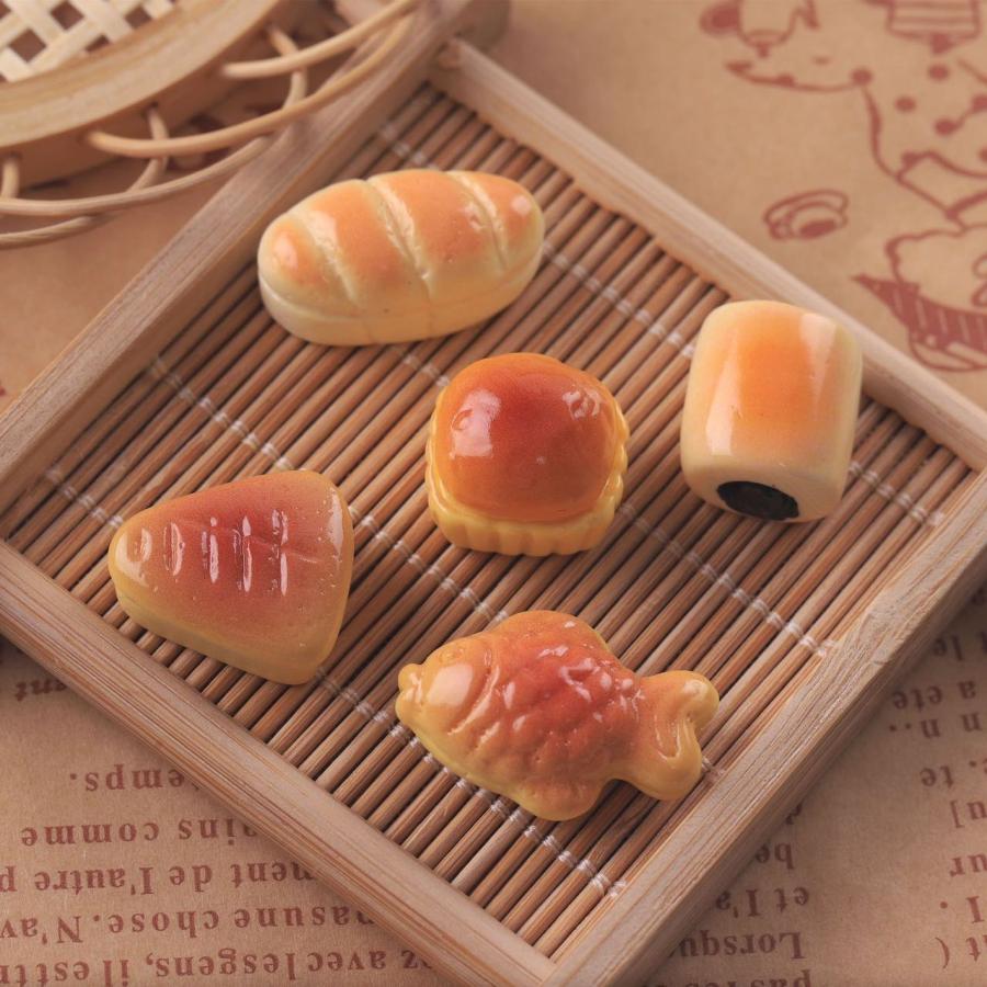 【ミニチュアドールハウス用 パンセット 5個セット 食品 ミニチュア】 概要説明：ドールハウスやミニチュア工作に最適な食品セットです。5種類のパンが収録されており、おもちゃとしてだけでなく、ディスプレイにも活躍します。 ターゲットはキッズや...
