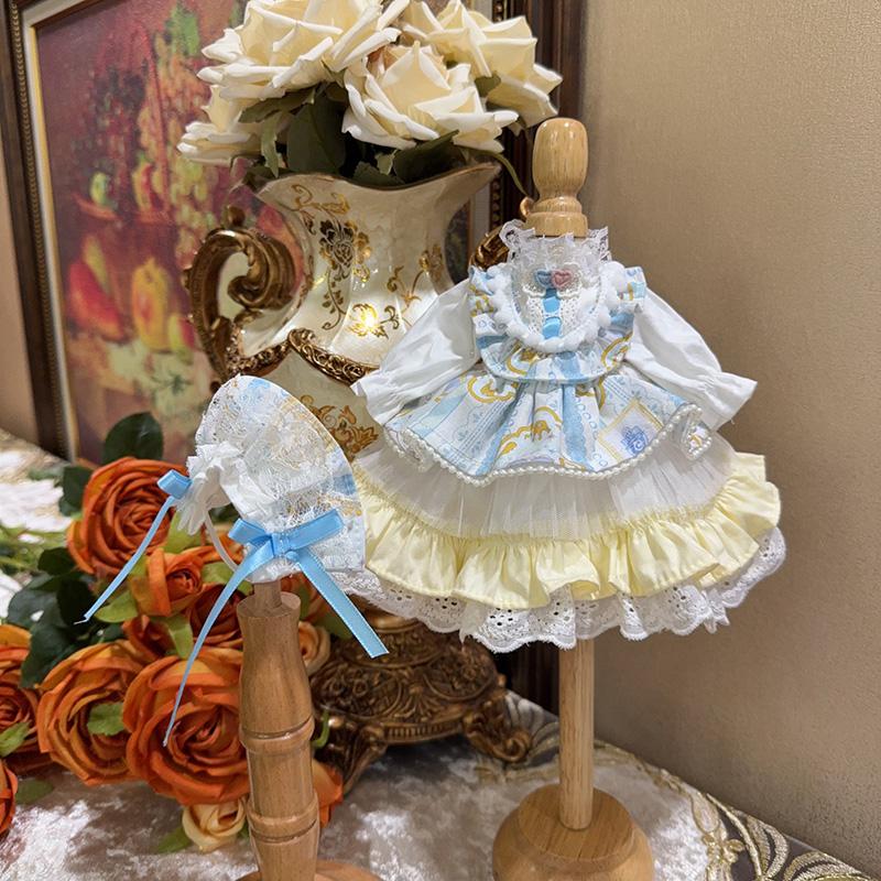【ロリータ風 ペプラムワンピース コットンレース ドール用 お姫様風ドレス ブライス対応 1/3 1/4 1/6 セット 送料無料｜ハンドメイドで愛らしいデザインが魅力のドール衣装セット】 概要説明：清楚で上品な白を基調に、さわやかなブルー...