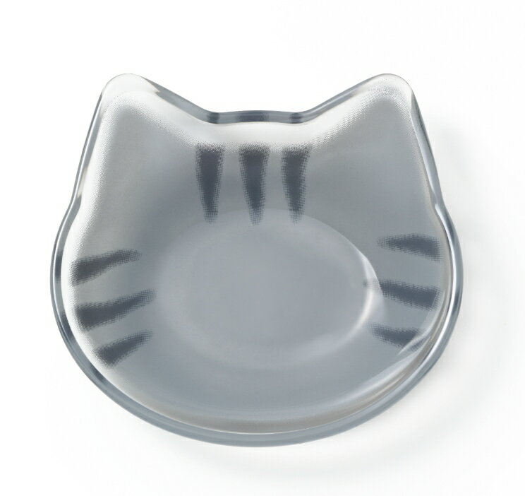 ふわふわで癒される猫顔の豆皿が新登場。 お酒のおつまみを盛り付けたり、醤油皿としてはもちろん、お茶の時間の菓子皿やアクセサリートレイとしてもお使いいただけます。 猫の豆皿で毎日の暮らしを可愛く、楽しく彩ってみませんか。 ■サイズ：長辺約9....