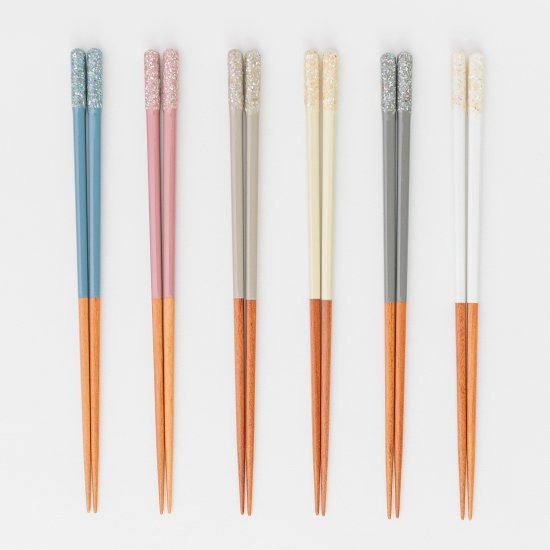 メーカー希望小売価格はメーカーカタログに基づいて掲載しています 製品仕様 サイズ／寸法 幅22.5cm 素材／材質 本体：天然木　ポリエステルウレタン塗装 色 6色展開 梱包 プラ袋ケース ご注意事項 モニターの発色の具合によって実際のもの...