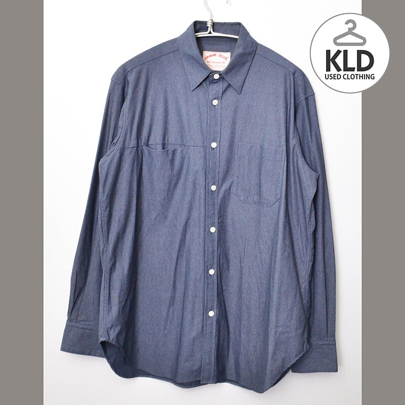 comm.arch. / コムアーチ | コットンポリ胸ポケットシャツ | 4 | ブルー商品詳細情報ブランドcomm.arch. / コムアーチ商品名コットンポリ胸ポケットシャツ商品説明・程よいハリとややとろみのある生地を使用したシャツ。...