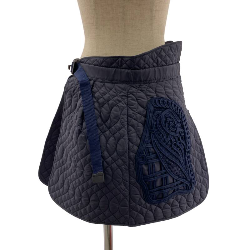 Mame Kurogouchi / マメクロゴウチ | 2025SS | Cording Embroidery Quilted Wrapped Skirt ラップ キルト スカート | F | ネイビー | レディース商品詳細情報ブランドM...