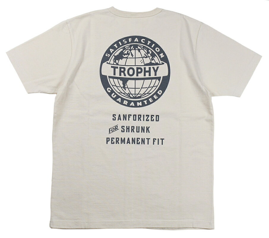 商品情報商品説明/素材TROPHY CLOTHING -EARTH OD POCKET TEE- ・Natural 地球儀をモチーフにしたワークロゴ。表20番単糸、裏30番単糸の太さ の異なる糸で天竺を編み立てています。伸びにくいバインダー...
