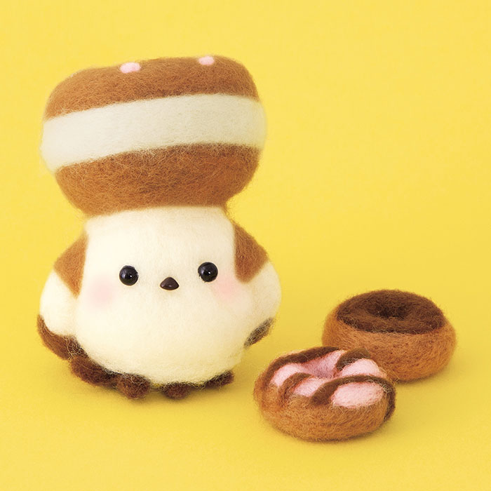 商品特徴 キット内容アクレーヌ、目、くちばし、レシピ 用意するもの ★ フェルティング用ニードル極細 ★フェルティング用マット 又は ★アクレーヌスターターセット ハサミ、目打ち、手芸用ボンド サイズドーナツぼうしのシマエナガ/高さ約8cm...
