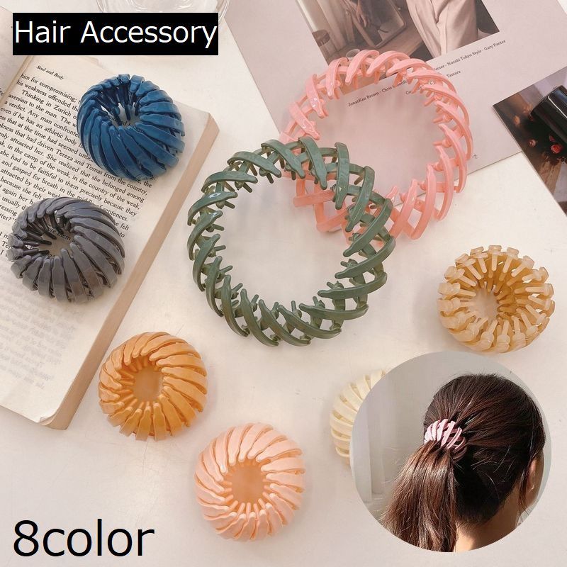広げて縮めて簡単おだんごヘア♪ 新感覚のヘアリング風マルチヘアクリップです。 内側のギザギザがしっかり髪をホールド☆ 水にぬれてもOKなので、色んなシーンで大活躍◎