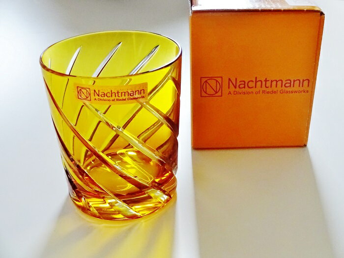 生産国：ドイツ ブランドボックス付きです 高さ9，1センチ　口径7，7センチ 材質：クリスタルガラス