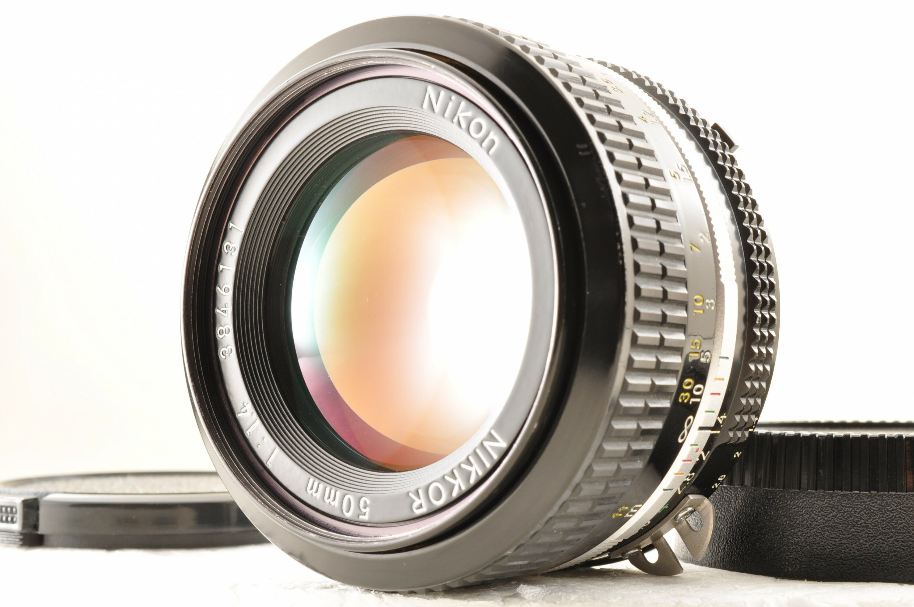 -------商品説明---------- Nikon Ai 50mm f/1.4 単焦点 マニュアルレンズ 【商品コード】3191 ■シリアル番号： 3846131 -------状態について---------- ＜AB＞：良品。若干のキ...