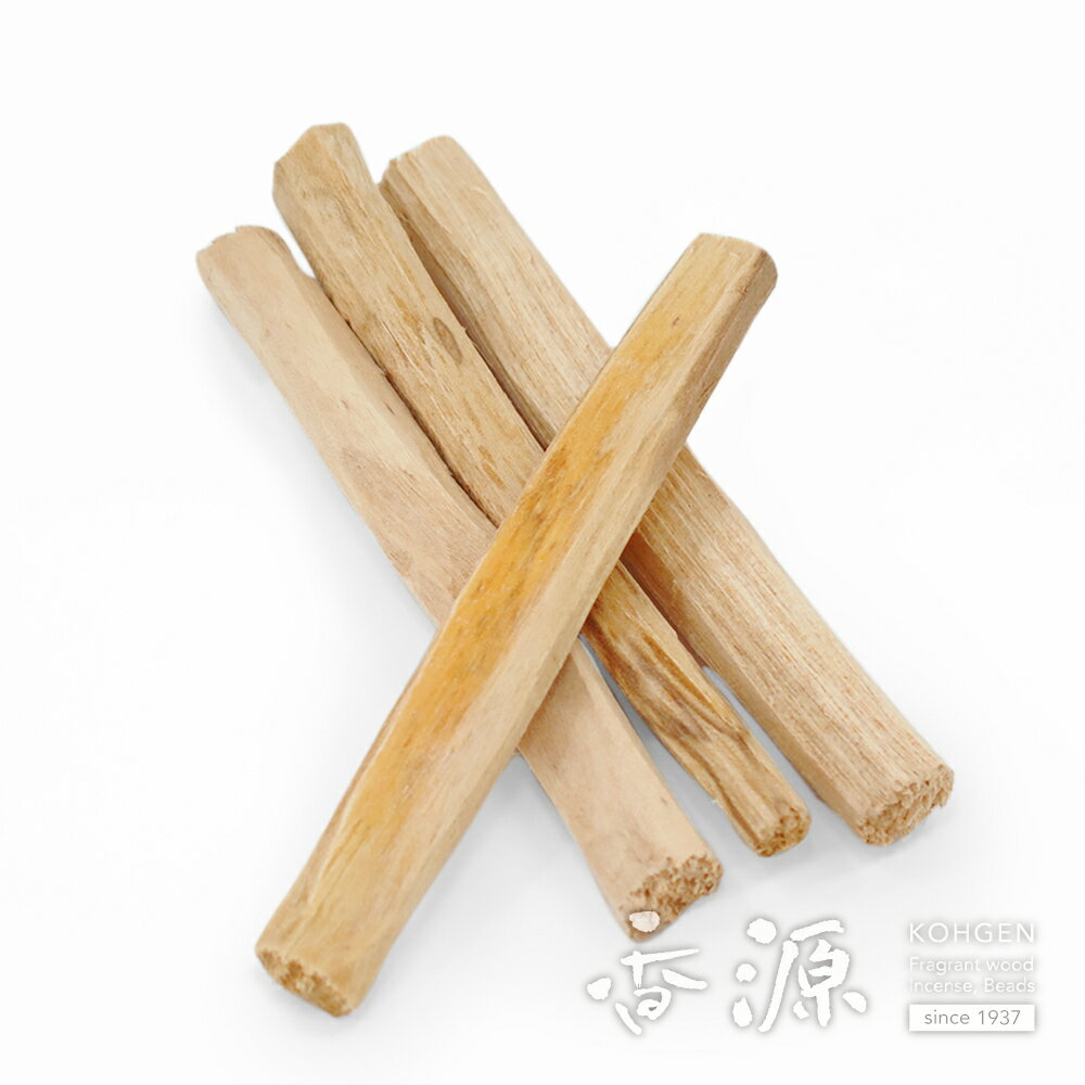 パロサント（Palo Santo）は、スペイン語で「聖なる木」を意味する南米原産の香木です。古くからシャーマンたちが儀式の際に場を清めるために焚いて、神聖な香木として利用されてきました。 フランキンセンス（乳香）のようなウッディーで甘い香り...