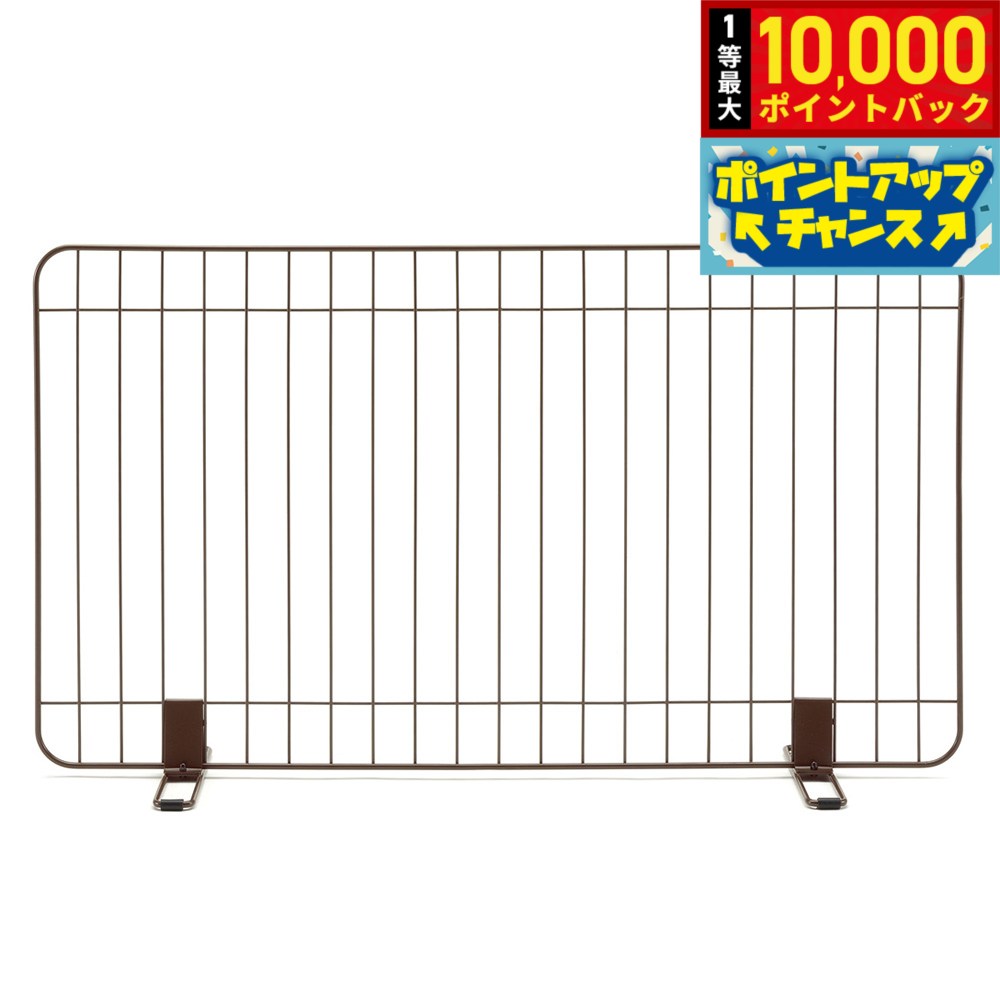 片手で軽々持てるから、素早く部屋と通路を間仕切りできます。※壁面への突っ張り取付タイプではありません。ゴム脚付きなので、ズレにくく床をキズつけません。商品名リッチェル Richell スタンド簡易ペットゲート 90ブランドリッチェル Ric...