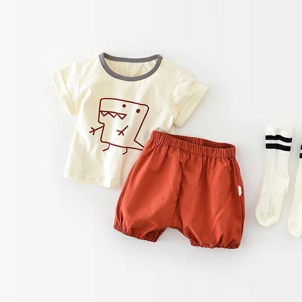 可愛いベビー服が登場。商品内容：上下セット素材：綿カラー：写真通り ★サイズ：【73】着丈30cm、バスト56cm、パンツ丈25cm 参考身長66-73cm　参考年齢6-12ヶ月【80】着丈33cm、バスト58cm、パンツ丈27cm 参考身...