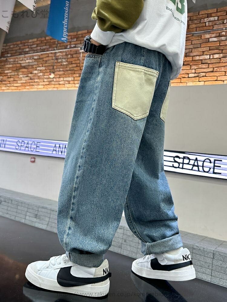 商品説明素材ポリエステル、他 カラー 写真参考 サイズ サイズ(cm): 120ズボン丈約64、ウエスト約44、おすすめ身長110-120cm 130ズボン丈約69、ウエスト約46、おすすめ身長120-130cm 140ズボン丈約74、ウエ...