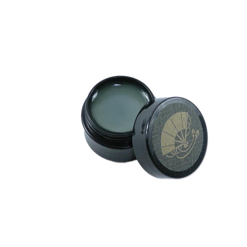 shingon.shop メンテナンス用ワックス 蜜蝋ワックス 練り香水 木製念珠 木工用みつろうクリーム 蜜ろう 白檀 仏具 手入れ白檀の香りを楽しみながら、木の表面を保護し、美しい艶を与えます伝統の技術と自然素材にこだわった、高品質な日...