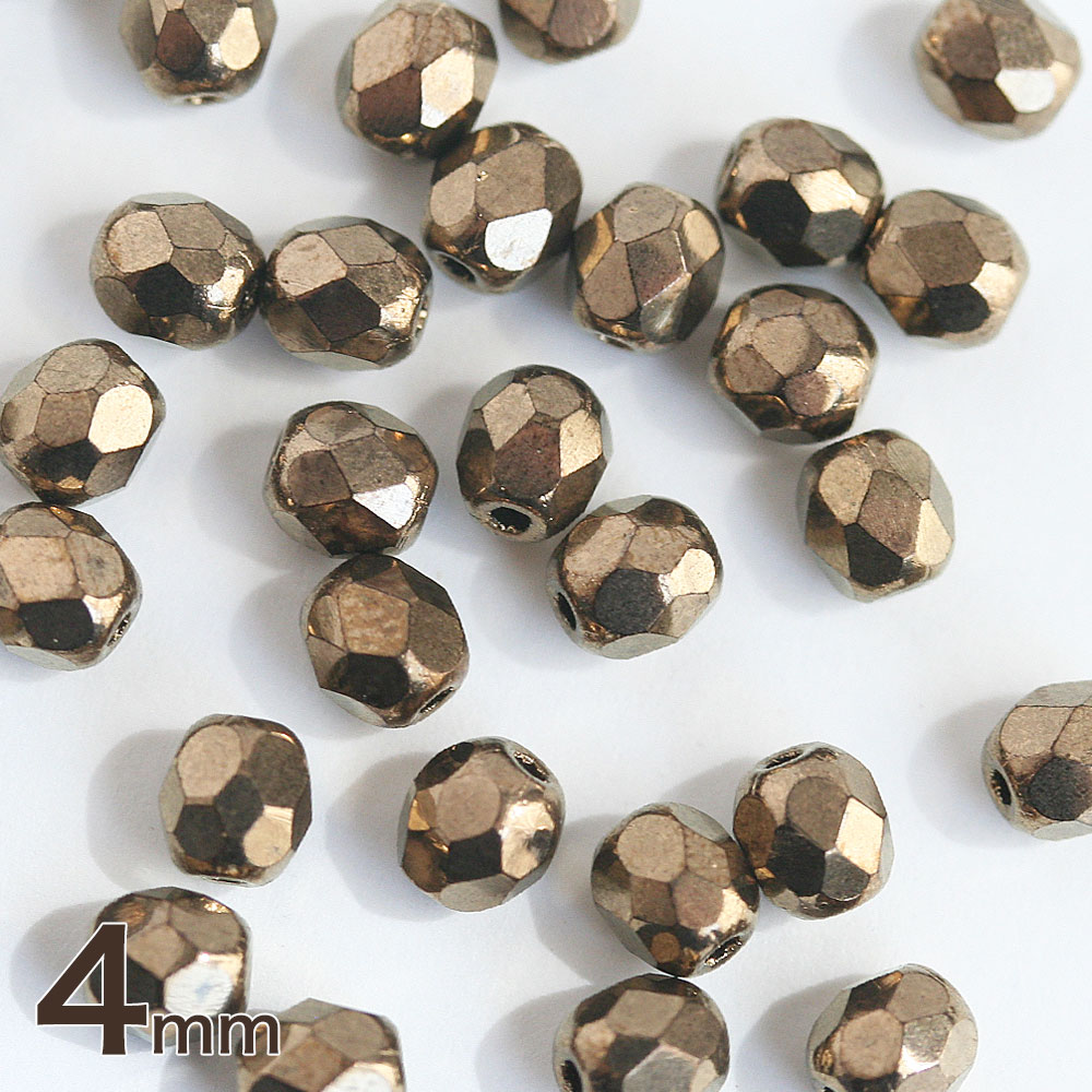 チェコビーズの定番ファイヤーポリッシュ4mmサイズの単色販売です。約30個入りです。アクセサリーのパーツや手芸材料として使い道の広いビーズです。 ◆サイズ：約4mm ◆販売単位：約30個 ※不良を考慮して少し多めにお入れしています。 ◆生産...