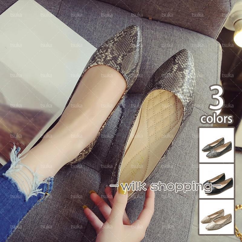 ■履き心地安定感のあるフラットヒールは長時間立ち仕事でも疲れにくいです。幅広、甲高の方も、足のかたちに馴染む柔らかさで足元ストレスを感じさせない履き心地。■どんなコーデにも合わせやすいショートパンツに合わせてカジュアルなスタイルを描き出し、...