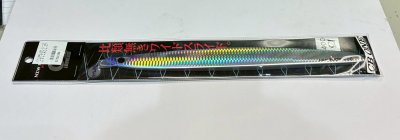 2023年　NEW　 近年、ルアーフィシイングにおいて人気の高まっているマグロ類。 そんな中でも特に注目を集めているのがロングシルエットのヘビーウェイとジグを 使用してのジギングです。抜けの良い薄型シェープと、鋭いスライド。 また、フォーリ...
